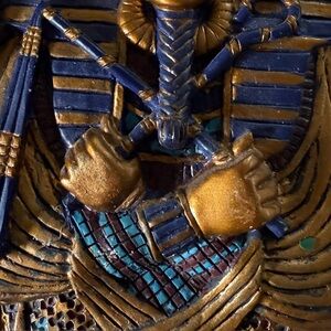 Wall Decor | Egyptian King Tut Mummy Plaque Golden Sarcophagus Summit ...